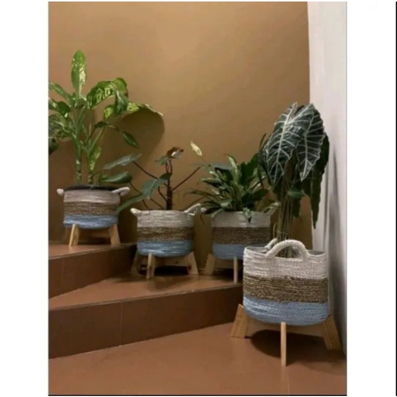 Jual standing pot tanaman berbahan kayu jati asli,kuat dan tahan lama ...
