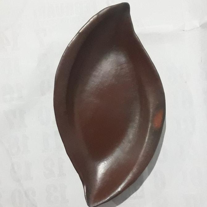 Jual !!!!!!] Piring Bentuk Daun Gerabah Tanah Liat free packing kayu ...