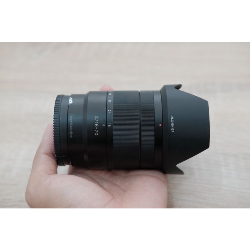 Jual Carl Zeiss 16-70mm f4 OSS lensa kamera mirrorless sony | Shopee ...