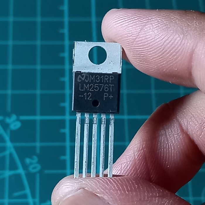 Jual KR04069 LM2576-12 (16~40VDC to 12VDC 3A Step Down Voltage ...