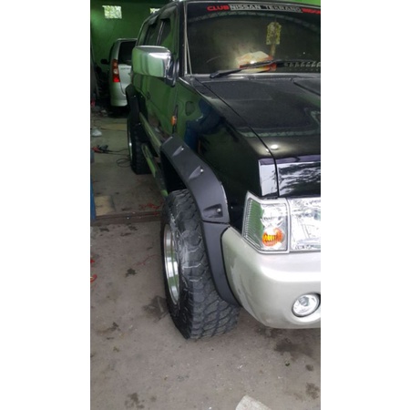 Jual Over Fender Nissan Terrano 2003/2006 | Shopee Indonesia