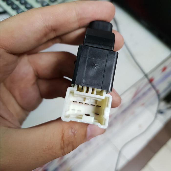 Jual SAKLAR SWITCH POWER WINDOW FRONTIER D22 ORIGINAL | Shopee Indonesia