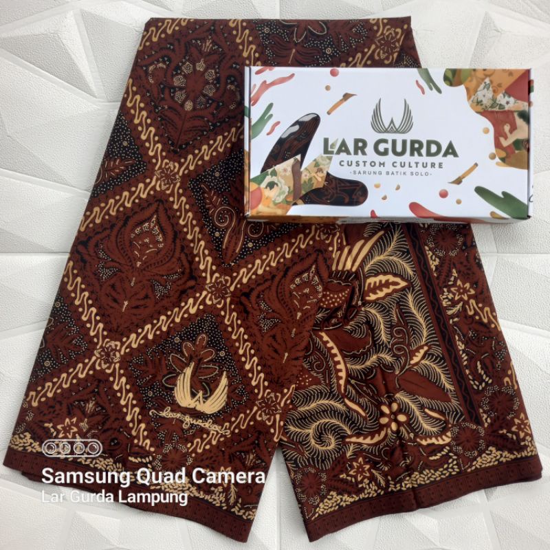 Jual Sarung batik Lar Gurda seri kesikan | Shopee Indonesia