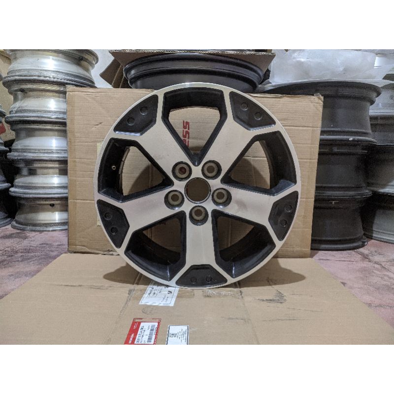 Jual Velg Original/OEM Xpander Cross R17 | Shopee Indonesia