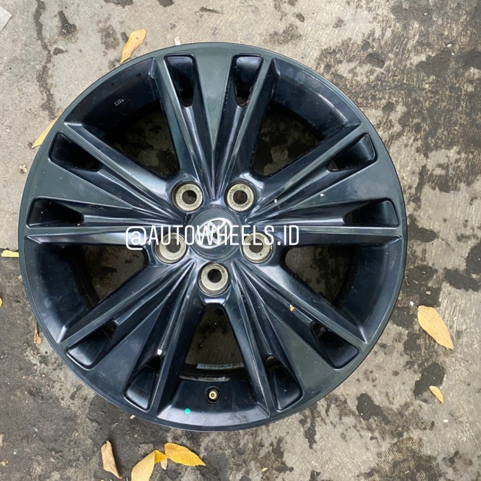 Jual Velg OEM Toyota Kijang Innova Venturer (1 pcs) | Shopee Indonesia