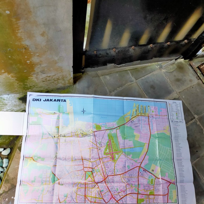 Jual Must Have!! Peta Jakarta Jadul Thn 1984 Ukuran Jumbo Terlaris ...