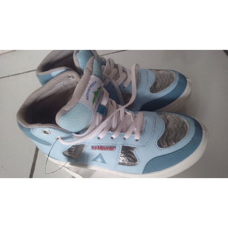 Jual aerostreet x le minerale | Shopee Indonesia Jual aerostreet x le minerale | Shopee Indonesia