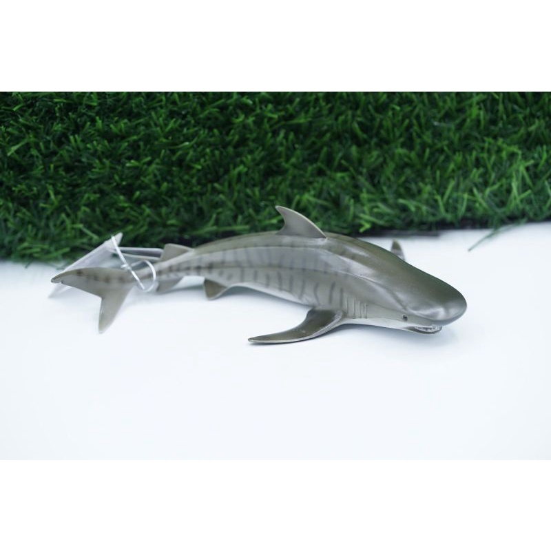 Jual Ikan Hiu Tiger Shark Mainan Animal Figure Binatang Miniature ...