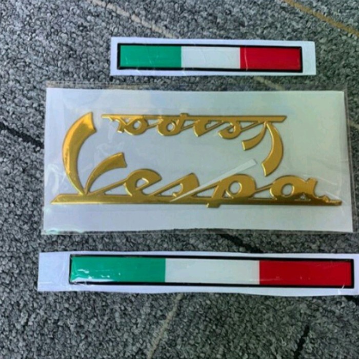 Jual Emblem uwinfly T3 super tulisan vespa latin logo timbul satu paket ...