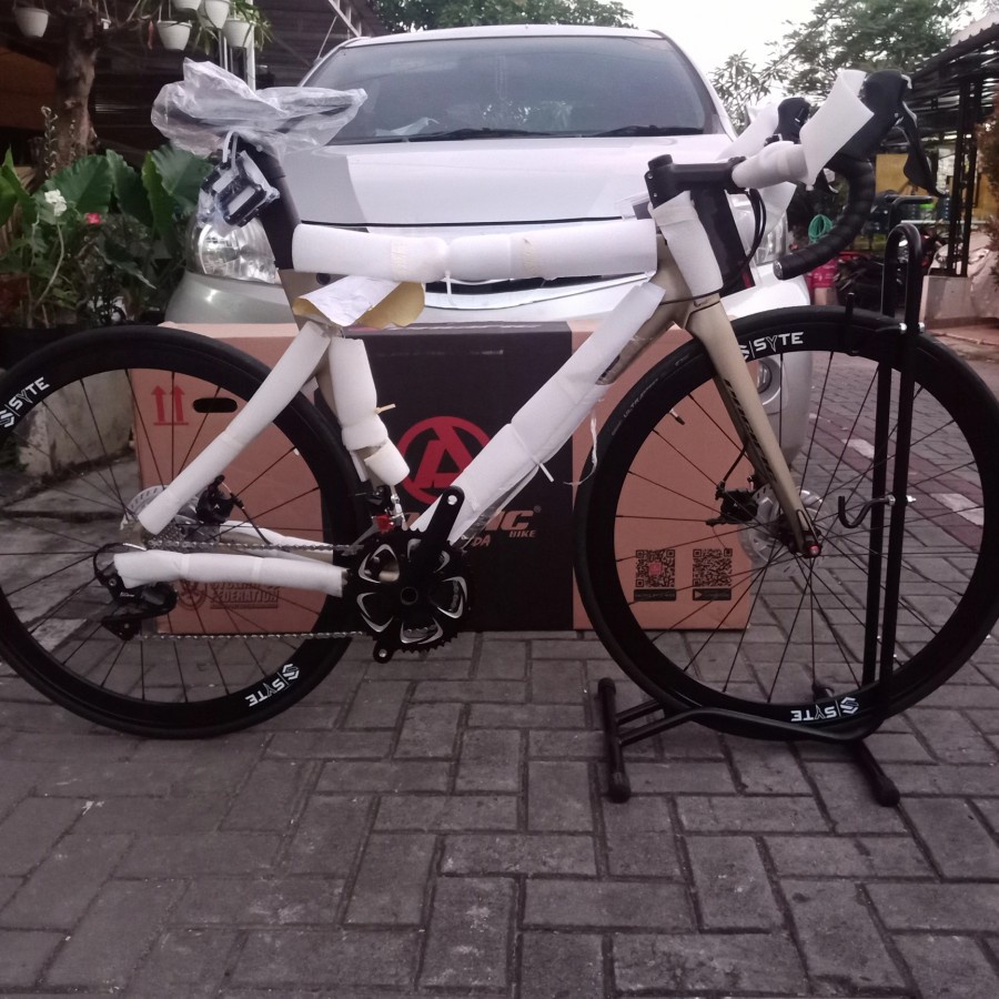 Jual STANDAR SEPEDA 3 FUNGSI untuk semua sepeda roadbike-mtb-lipat-fixe ...