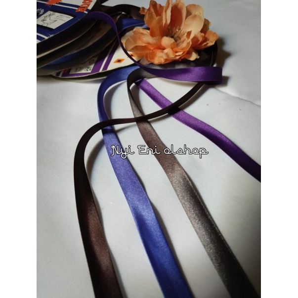 Jual Bisban polos satin /bias tape pita warna harga per meter | Shopee ...