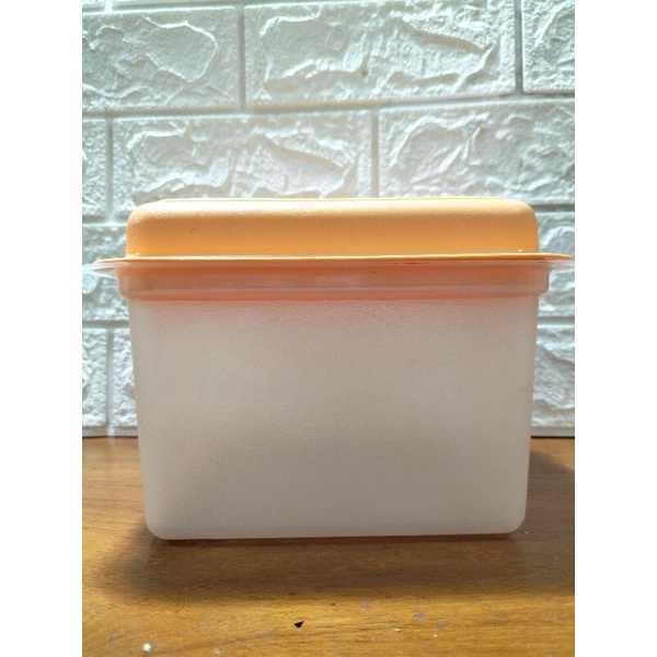 Jual Bread Saver Tupperware Kotak Roti Tawar Second Bagus | Shopee ...