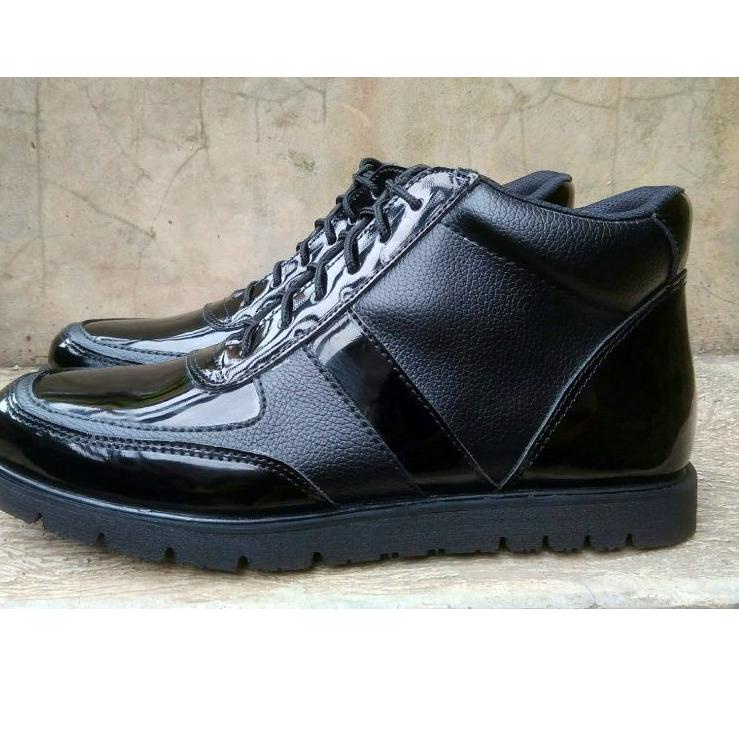 Jual Cek sepatu formal model sneaker sepatu kerja sepatu fashion pria ...