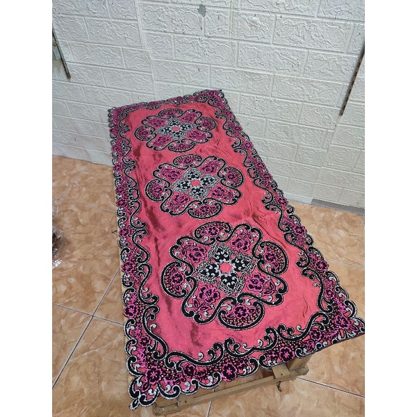 Jual taplak meja tamu Dubai warna maroon 85x40cm | Shopee Indonesia