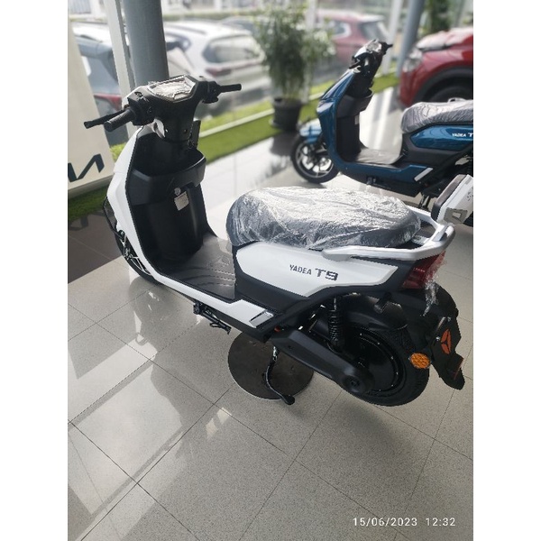 Jual Yadea T9 Putih | Shopee Indonesia