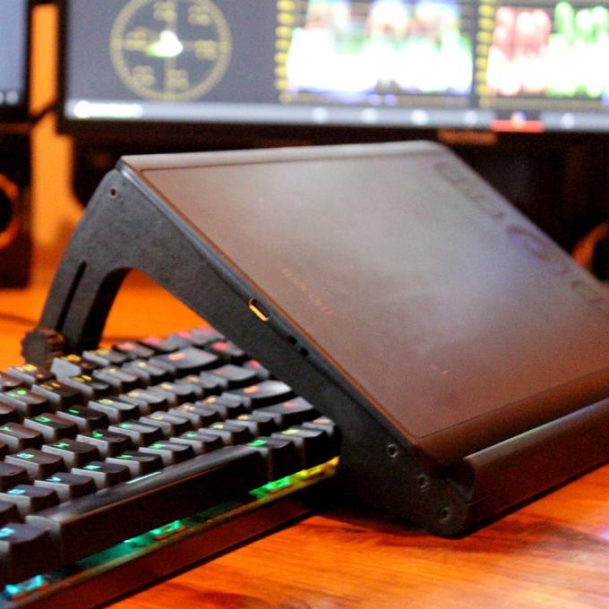 Jual Keyboard Top Adjustable Drawing Tablet Stand Holder HUION WACOM ...