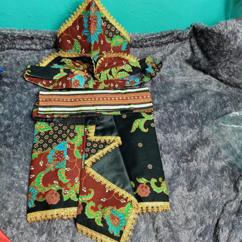 Jual Slembong seni merah bunga batik Songket seni silat kain songket ...
