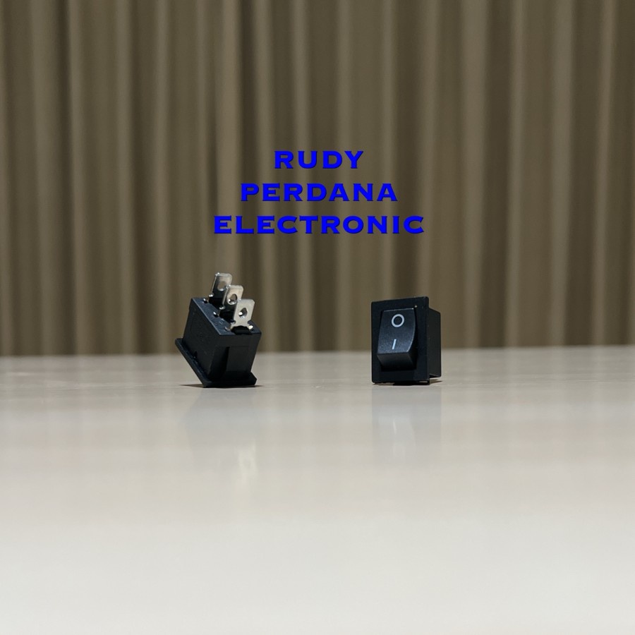 Jual SWITCH ROCKER SAKLAR ON 3 PIN KOTAK SPRING MOMENTARY 6A 250V 10A ...