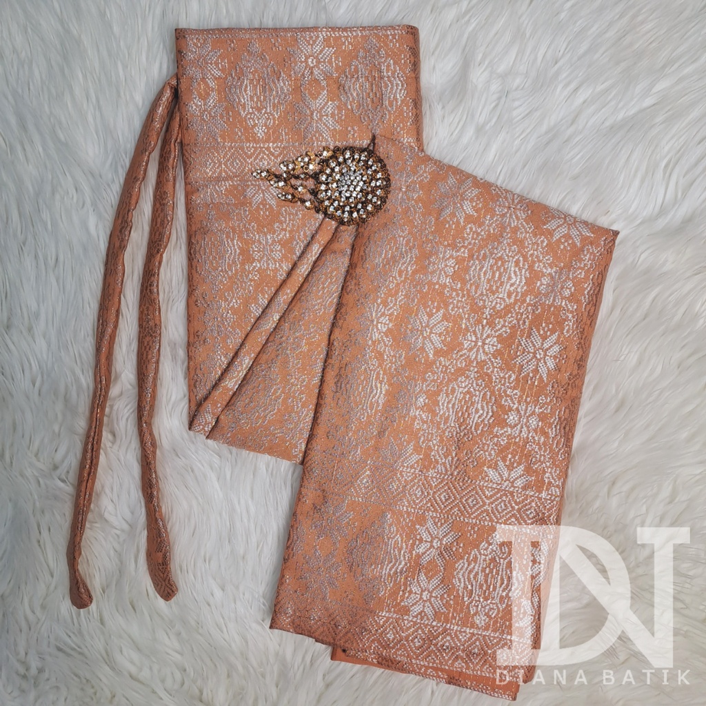 Jual PROMO SONGKET ROK SONGKET LILIT by Diana Batik Trusmi|Songket ...