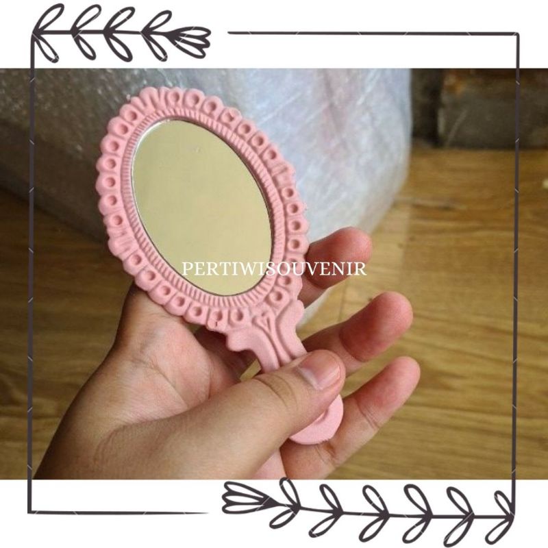 Jual Souvenir Cermin Gagang Oval Warna Kemas Plastik - Kartu Ucapan Tag ...