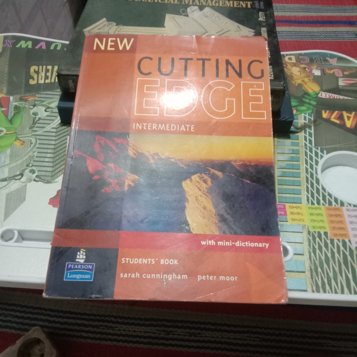 Jual BUKU NEW CUTTING EDGE INTERMEDIATE | Shopee Indonesia