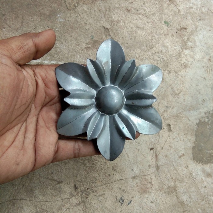 Jual bunga teratai besi plat ornamen tralis pagar besi tempa | Shopee ...