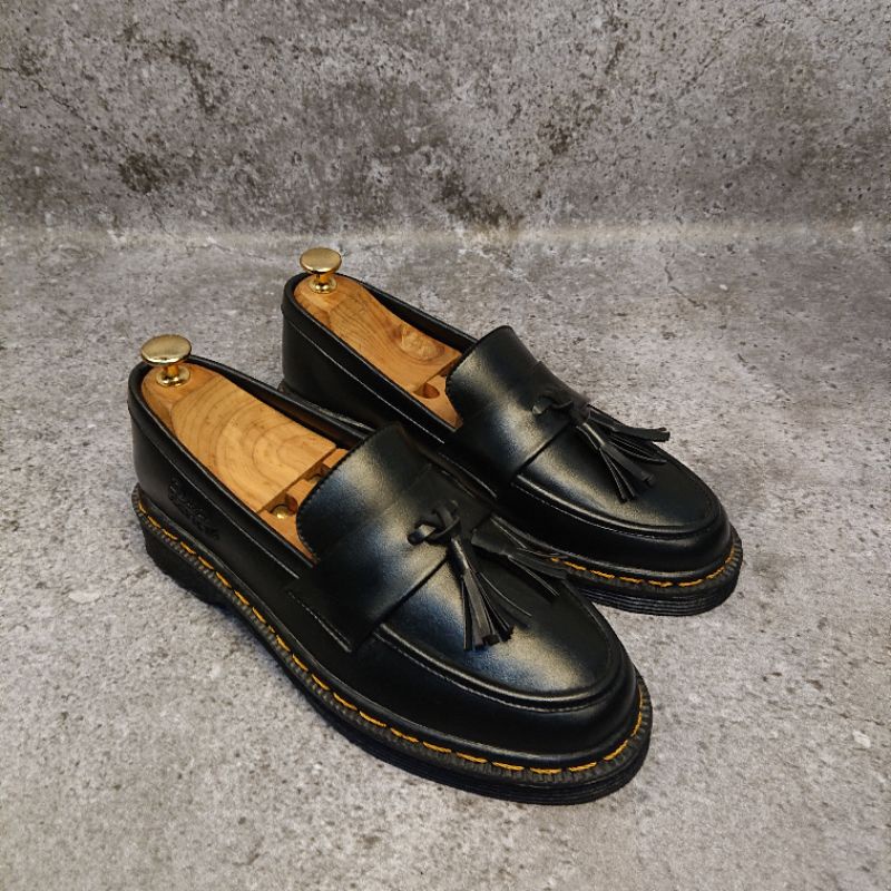Jual Sepatu Docmart Penny Loafers Fullblack / sepatu slipon / sepatu ...