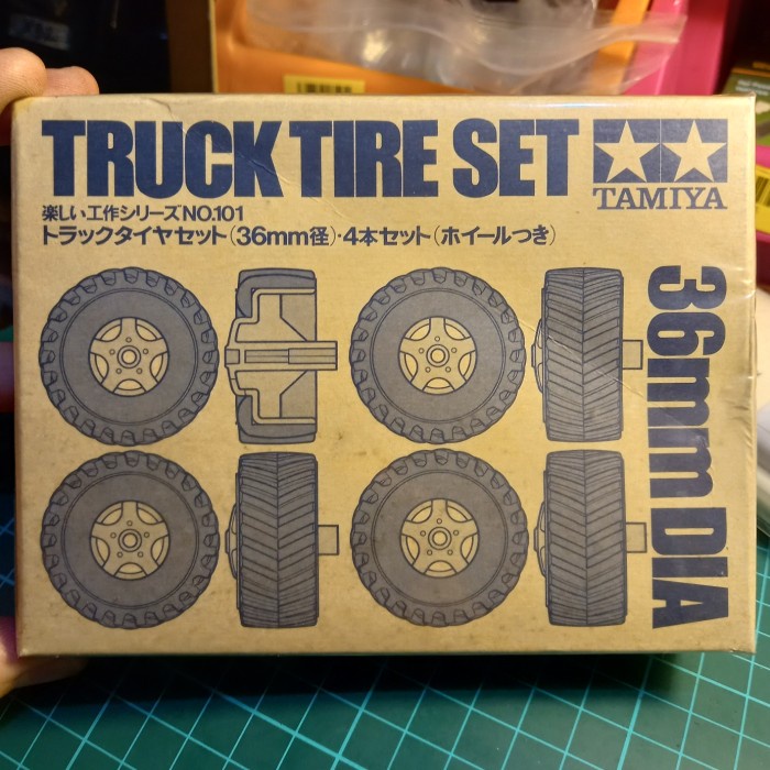 Jual Tamiya 70101 Truck tire Set 4pcs x 36mm diameter | Shopee Indonesia