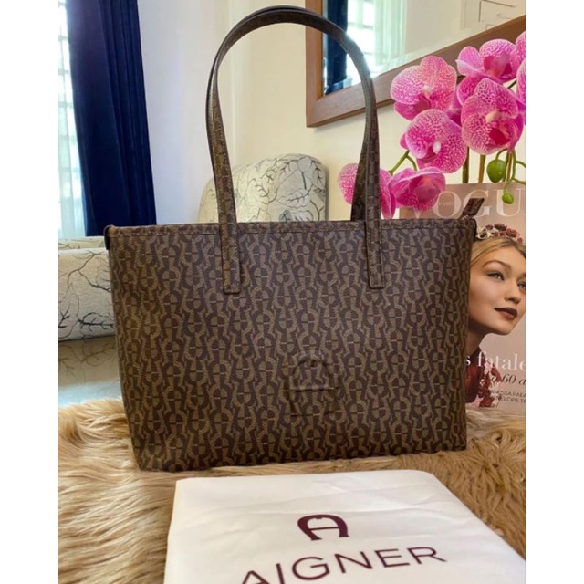 Jual upload tas aigner tote | Shopee Indonesia