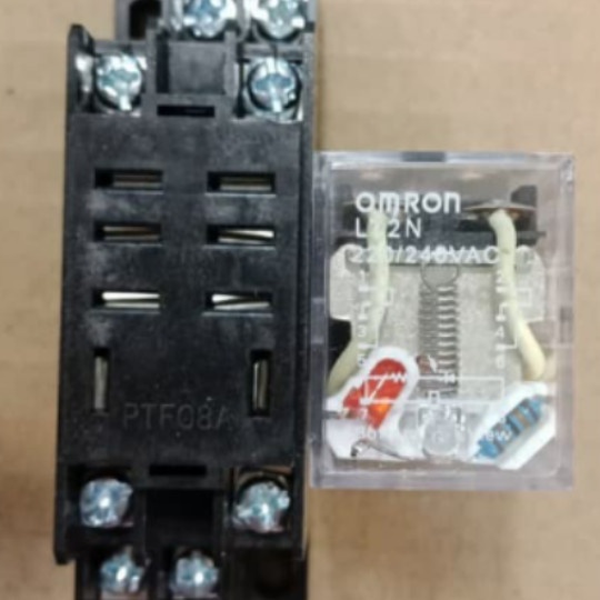 Jual RELAY LY2N 220 VAC OMRON ORIGINAL + SOCKET | Shopee Indonesia