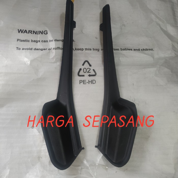 Jual cover hood hinge / seal fender karet samping kap mesin innova ...