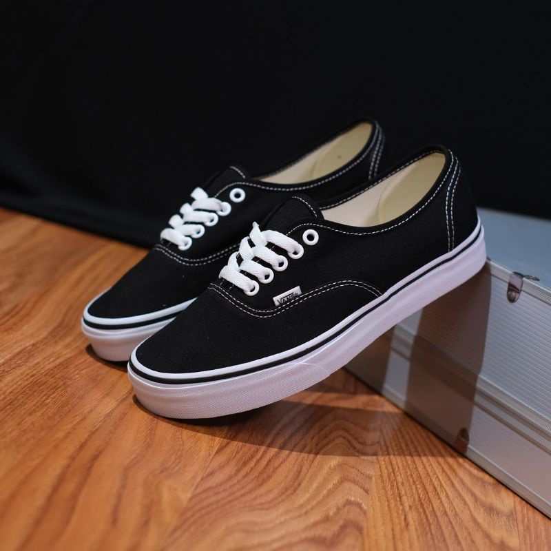 Jual VANS AUTHENTIC CLASSIC BLACK WHITE | Shopee Indonesia