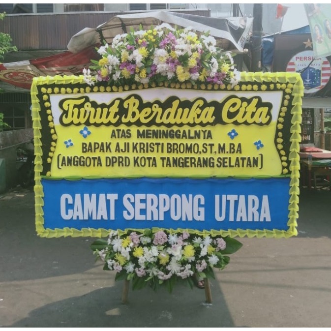 Jual Karangan Bunga Papan Bunga Toko Bunga di Pondok Bambu | Shopee ...