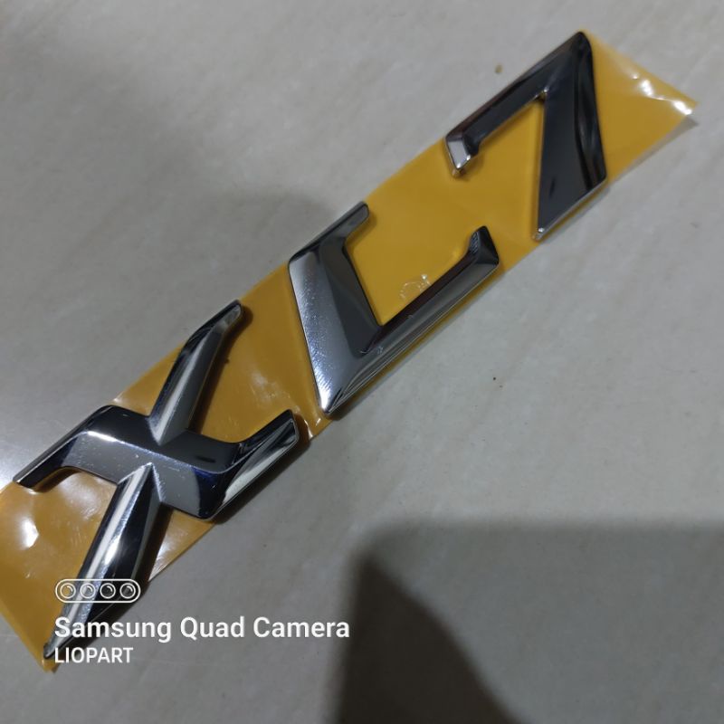 Jual Emblem logo merk tulisan XL7 suzuki XL7 original chrome | Shopee ...