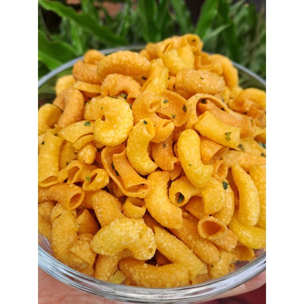 Jual Makaroni daun jeruk original 500 gram / Makaroni Pedas Daun Jeruk ...