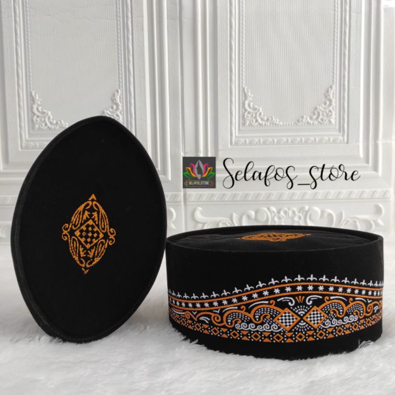 Jual PECI SONGKOK KOPIAH HITAM MOTIF BATIK KUNING TINGGI 9 CM - PECI ...