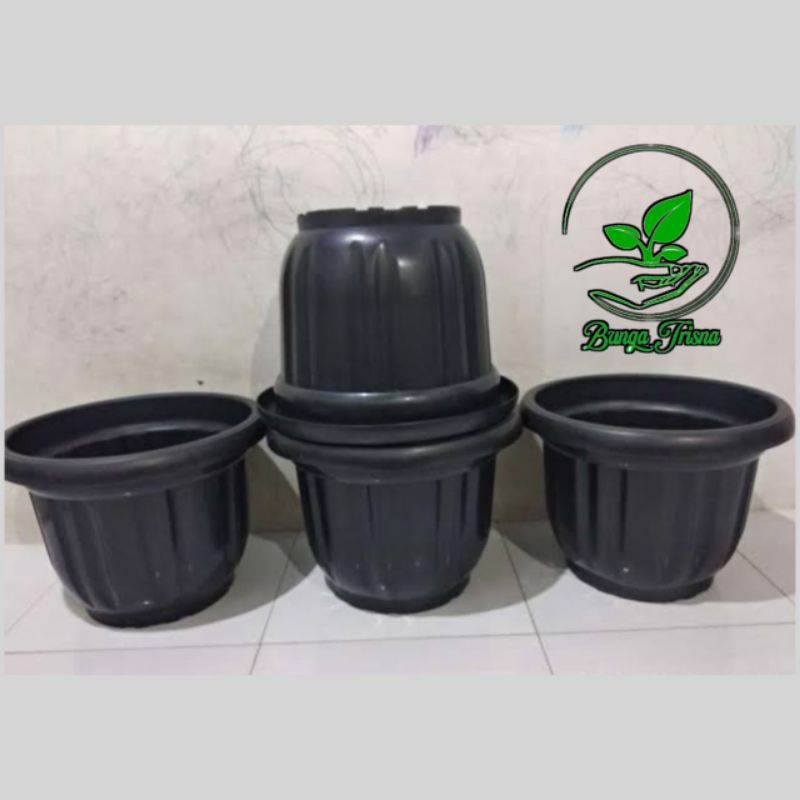 Jual POT BUNGA TANAMAN BESAR JUMBO 70 60 50 HITAM | Shopee Indonesia