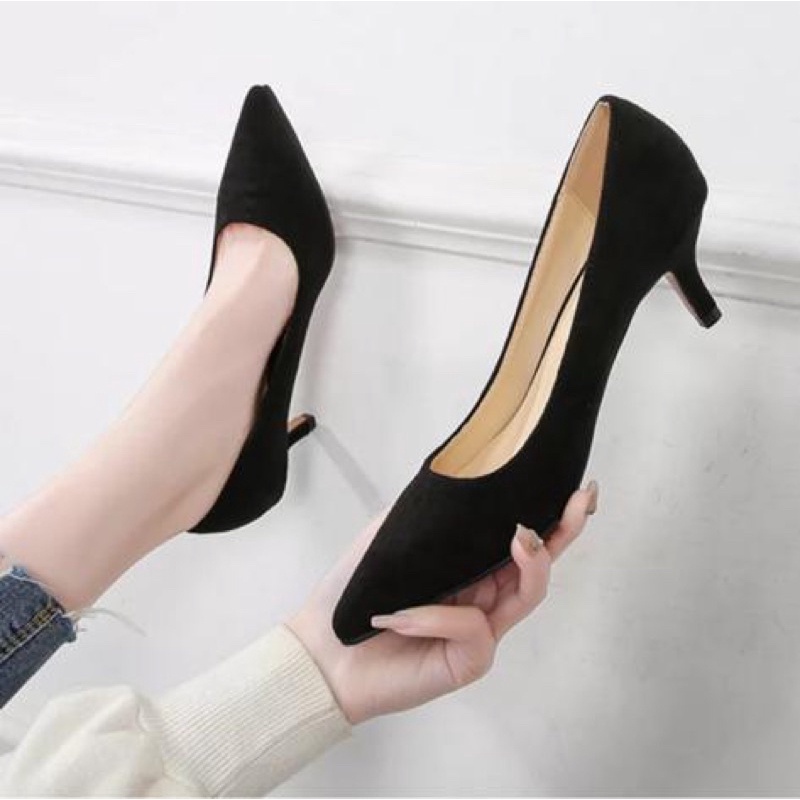 Jual 6776MD High Heals Preloved Sandal Hak Tahu Strape Rizzani Hitam ...