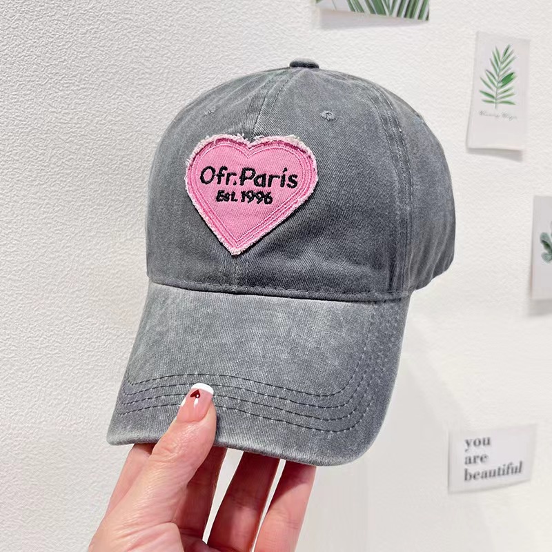 Jual (Hello Girls )MZ44 Topi Wanita Elegant Motif Love Tulisan (OFR ...