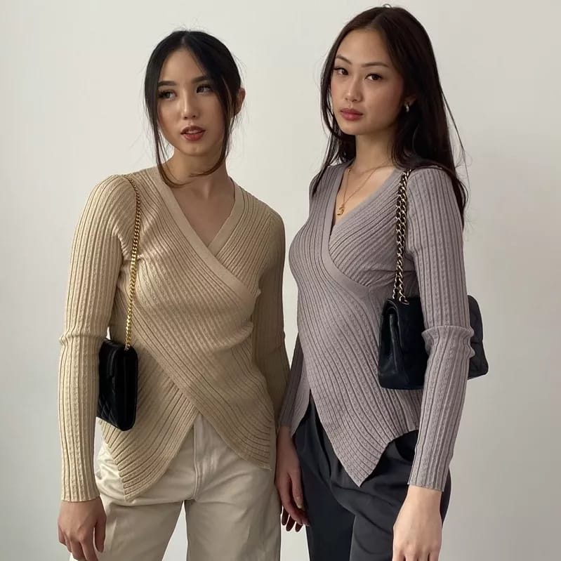 Jual Jiso knit V-neck korean style wrap top - Atasan rajut wanita lengan panjang | Shopee Indonesia
