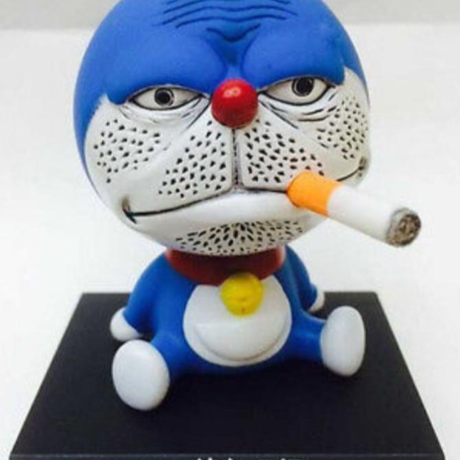 Jual Smoking booble Head Doraemon Pajangan mobil Action Figure | Shopee ...