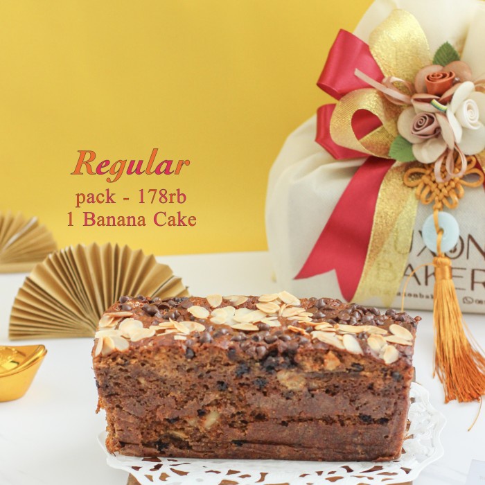 Jual CNY HAMPERS - Luxon Bakery - Banana Cake Regular Pack | Shopee ...