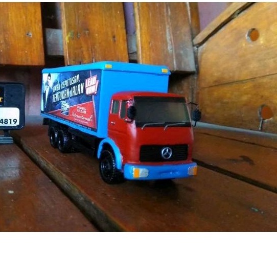 Jual Miniatur truk Mercy box | Shopee Indonesia