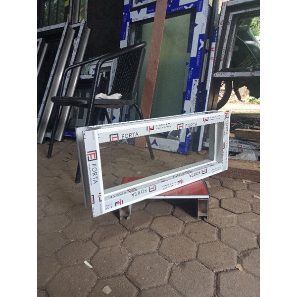 Jual Kusen aluminium kaca mati 30x70 | Shopee Indonesia