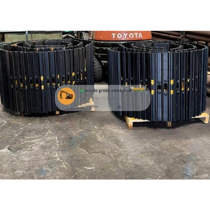 Jual Track Link + Shoe Zx200 Assy Plus Track Shoe Baut Shoe Set Hgc ...