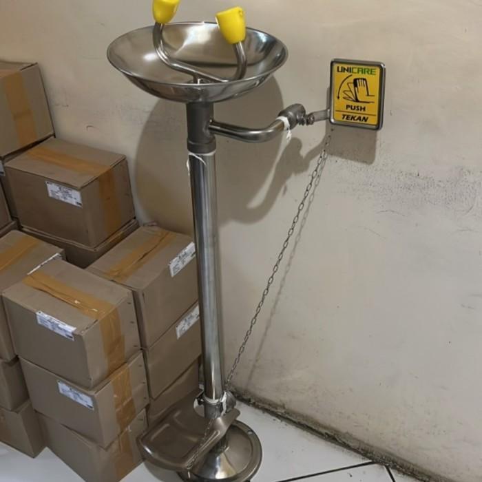 Jual Emergency standing eyewash station, pedestal mounted, stand eye ...
