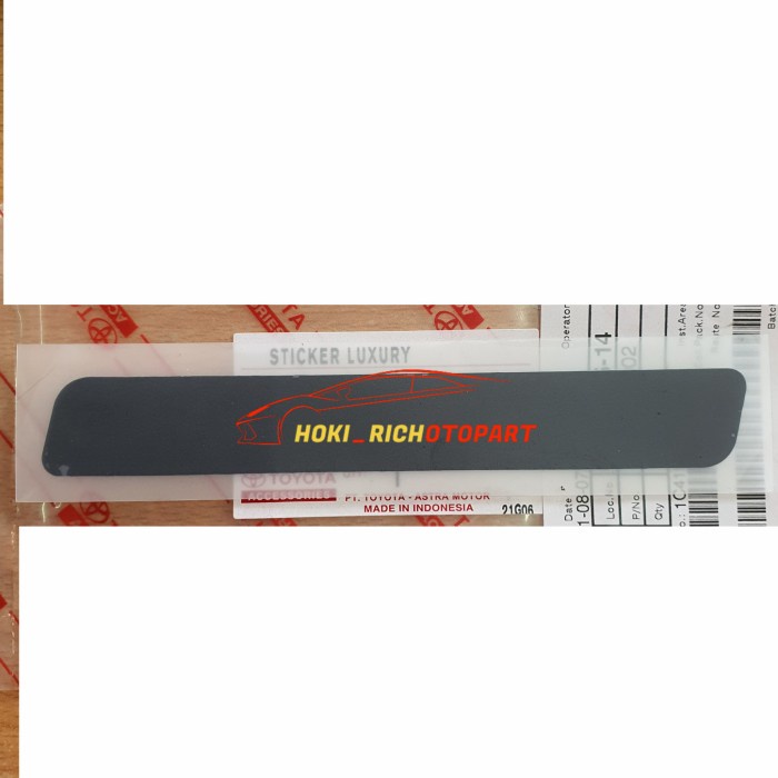 Jual Sticker Emblem Tulisan Luxury Innova Reborn Facelift 2020 Original ...