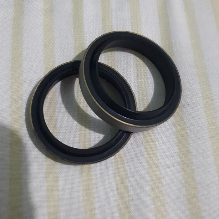 Jual SEAL HYDRAULIC GA 100 110 7/10 . GA 100 x 110 x 7/10 DUST | Shopee ...