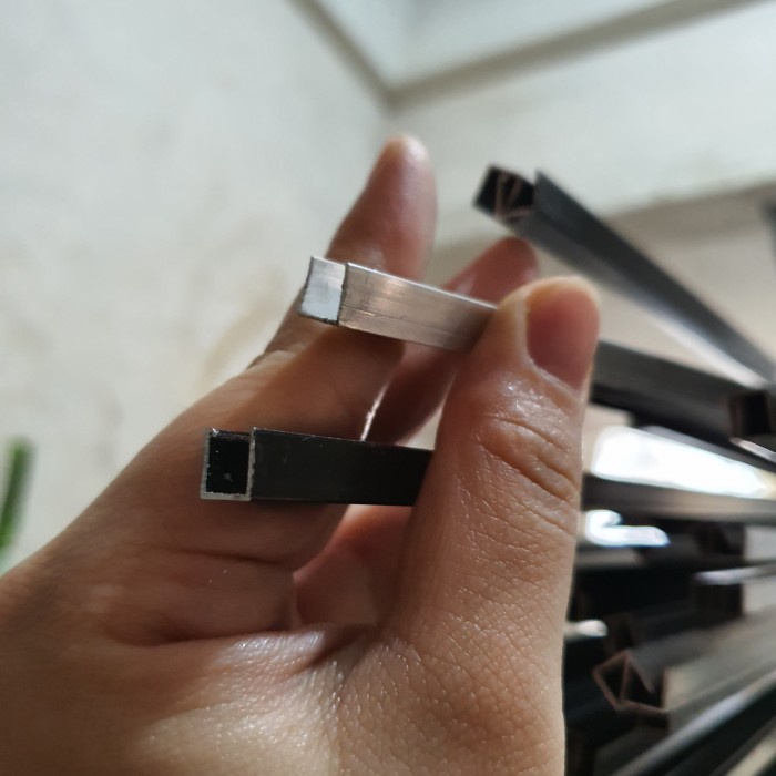 Jual List U Alumunium untuk tutupan atap polycarbonat panjang 6 Meter ...