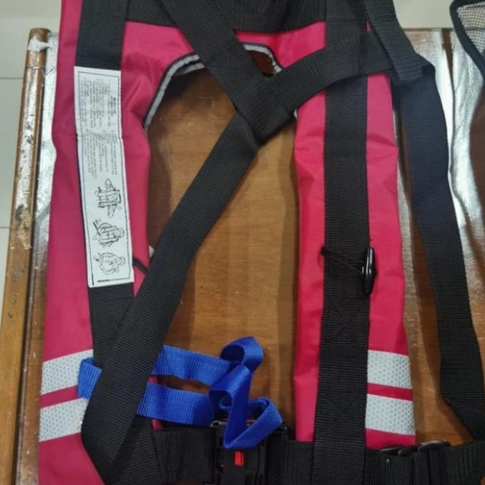 Jual Inflatable Life Jacket Pelampung Co2 Automatic | Shopee Indonesia